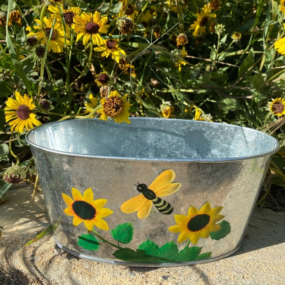 Accents | Hand Painted Bumble Bee Garden Pot | Poshmark